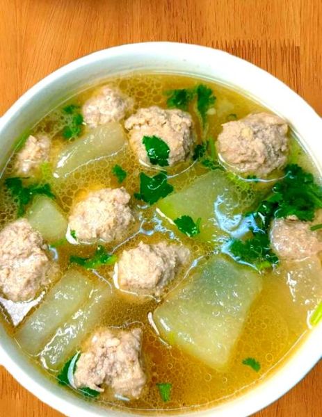 冬瓜汆丸子怎么做好吃_冬瓜丸子汤不腥的秘诀-第2张图片-山城妙识