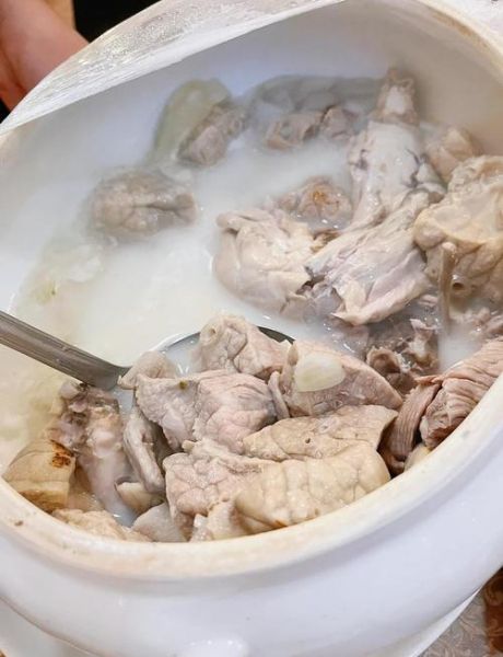 猪肺煲汤的做法_猪肺煲汤怎么清洗才干净-第1张图片-山城妙识