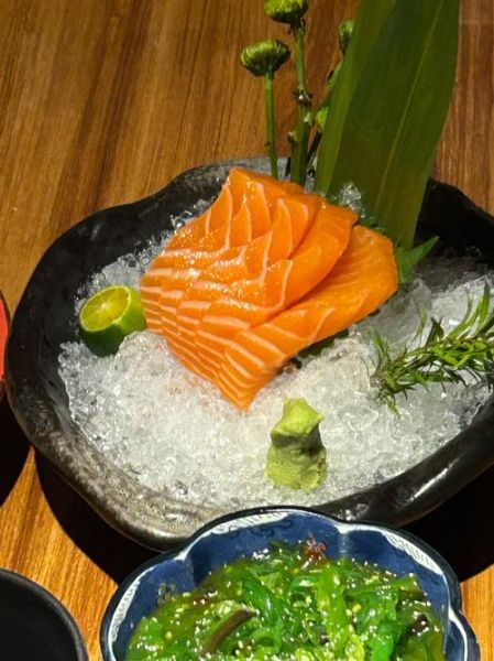 刺身三文鱼怎么做_三文鱼刺身切片技巧-第2张图片-山城妙识