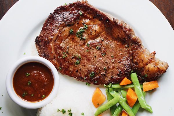 成品牛排怎么煎_煎牛排用什么油-第3张图片-山城妙识 成品牛排怎么煎_煎牛排用什么油-第3张图片-山城妙识