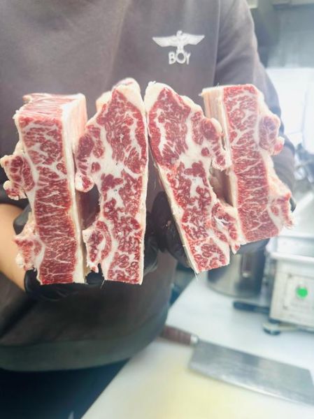 雪花牛肉为什么入口即化_雪花牛肉口感特点-第1张图片-山城妙识 雪花牛肉为什么入口即化_雪花牛肉口感特点-第1张图片-山城妙识