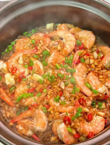 蒜蓉粉丝虾煲怎么做_蒜蓉粉丝虾煲需要蒸多久-第1张图片-山城妙识