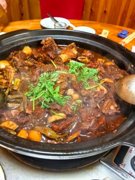 怎么炖牛肉才能又嫩又烂_炖牛肉用什么锅最好-第1张图片-山城妙识