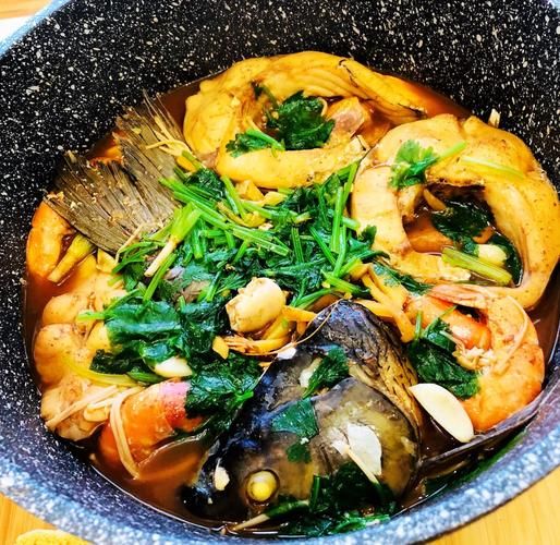 草鱼汤怎么炖好喝又白_草鱼汤的做法大全家常-第1张图片-山城妙识