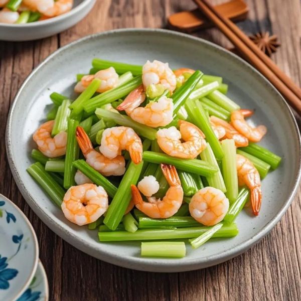 芹菜炒虾仁怎么炒才脆嫩_芹菜炒虾仁需要焯水吗-第1张图片-山城妙识