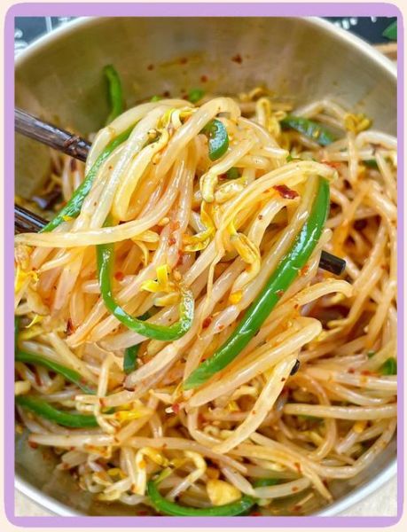 凉拌绿豆芽怎么做好吃_凉拌绿豆芽需要焯水吗-第2张图片-山城妙识 凉拌绿豆芽怎么做好吃_凉拌绿豆芽需要焯水吗-第2张图片-山城妙识