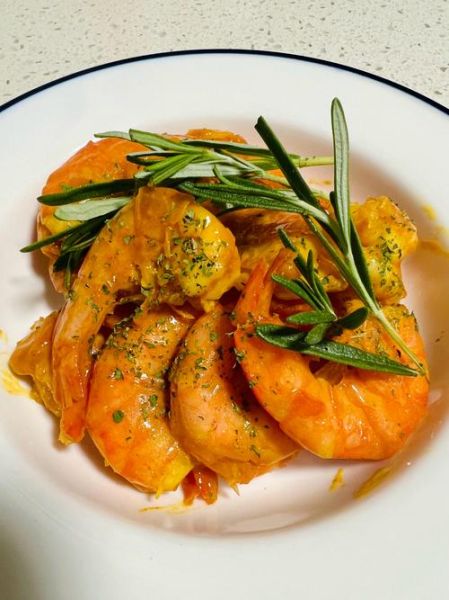 正宗咖喱虾怎么做_咖喱虾做法步骤详解-第1张图片-山城妙识