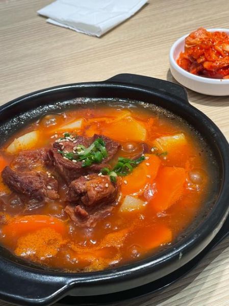 砂锅炖牛腩怎么做_牛腩炖多久才软烂-第1张图片-山城妙识 砂锅炖牛腩怎么做_牛腩炖多久才软烂-第1张图片-山城妙识