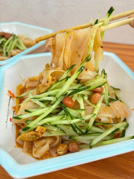 家常凉皮怎么做_凉皮快速简单做法-第1张图片-山城妙识 家常凉皮怎么做_凉皮快速简单做法-第1张图片-山城妙识