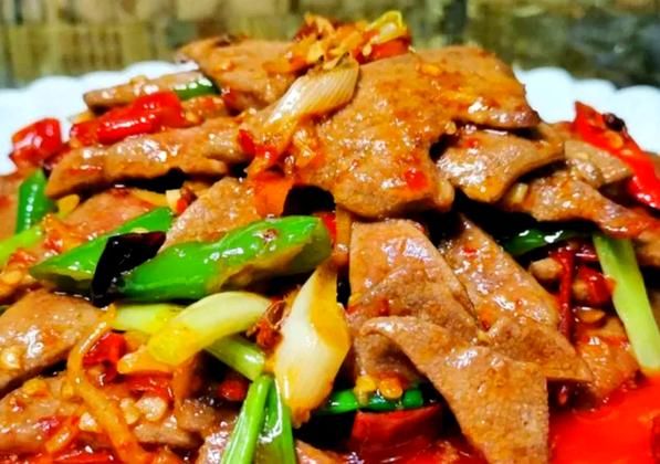 酸辣猪肝怎么炒好吃又嫩_猪肝嫩滑不腥的秘诀-第1张图片-山城妙识 酸辣猪肝怎么炒好吃又嫩_猪肝嫩滑不腥的秘诀-第1张图片-山城妙识