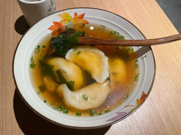 带汤的饺子怎么做_饺子汤底的秘密-第2张图片-山城妙识