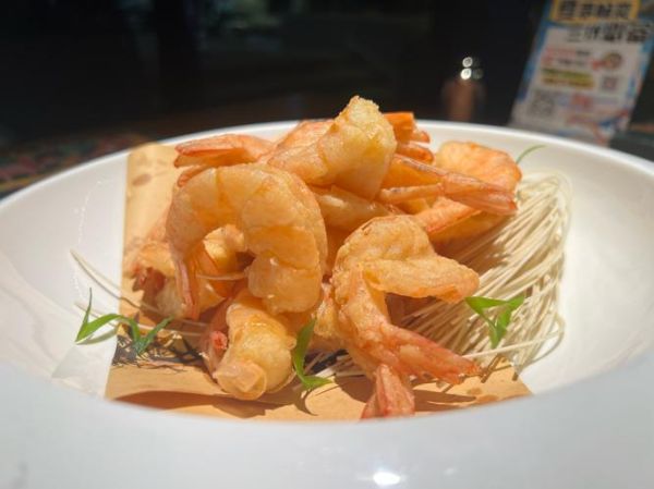 虾仁怎么炸蓬松又脆_虾仁炸不硬的方法-第3张图片-山城妙识