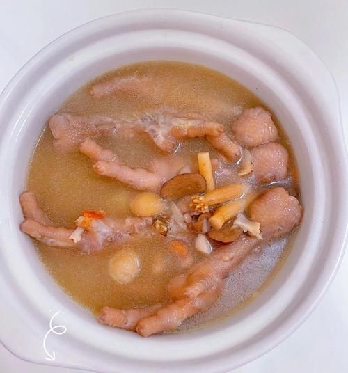 鸡脚汤怎么煲才浓稠_鸡脚汤去腥技巧-第1张图片-山城妙识 鸡脚汤怎么煲才浓稠_鸡脚汤去腥技巧-第1张图片-山城妙识