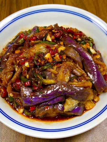 手撕凉拌茄子怎么做_凉拌茄子要不要先蒸-第2张图片-山城妙识 手撕凉拌茄子怎么做_凉拌茄子要不要先蒸-第2张图片-山城妙识