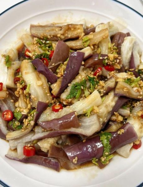 手撕凉拌茄子怎么做_凉拌茄子要不要先蒸-第1张图片-山城妙识 手撕凉拌茄子怎么做_凉拌茄子要不要先蒸-第1张图片-山城妙识