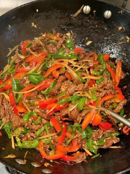 小炒牛肉丝怎么炒才嫩_小炒牛肉丝嫩滑技巧-第2张图片-山城妙识 小炒牛肉丝怎么炒才嫩_小炒牛肉丝嫩滑技巧-第2张图片-山城妙识