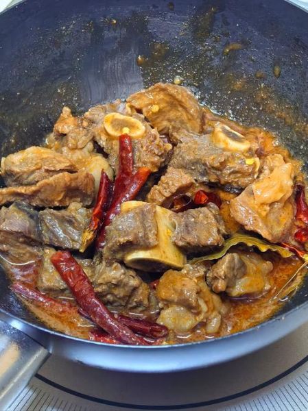 家常炖牛肉怎么做_炖牛肉软烂不柴的秘诀-第3张图片-山城妙识