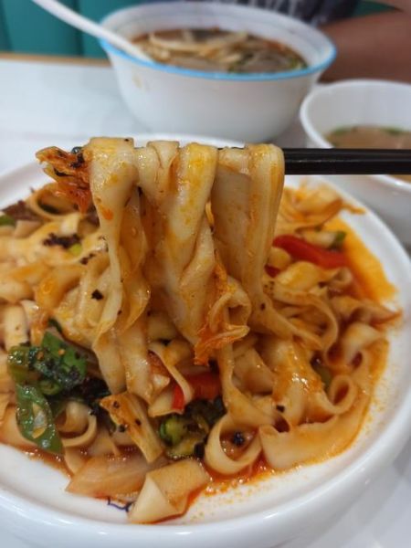 爆炒刀削面怎么做_爆炒刀削面用哪种面条-第2张图片-山城妙识