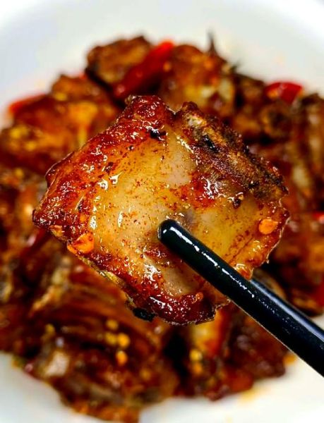 干煸香辣排骨怎么做_干煸排骨用不用焯水-第3张图片-山城妙识