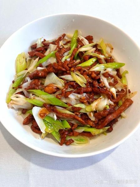 葱爆肉怎么做_葱爆肉家常做法-第2张图片-山城妙识 葱爆肉怎么做_葱爆肉家常做法-第2张图片-山城妙识