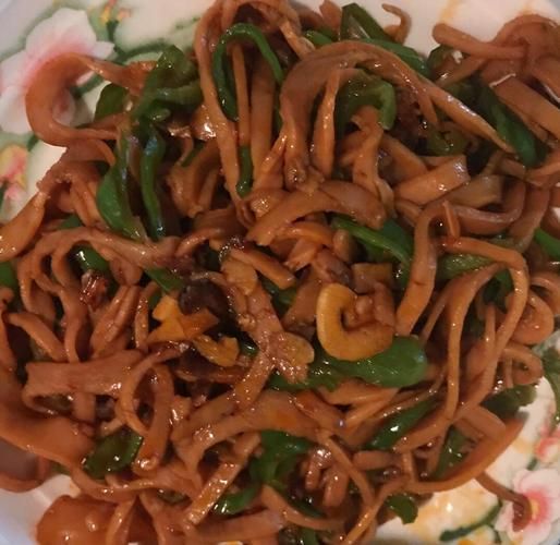 爆炒鱿鱼丝怎么做_爆炒鱿鱼丝怎么炒才嫩-第2张图片-山城妙识 爆炒鱿鱼丝怎么做_爆炒鱿鱼丝怎么炒才嫩-第2张图片-山城妙识