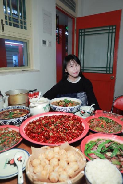 江湖菜馆第二季在线观看_哪里能免费看全集-第1张图片-山城妙识 江湖菜馆第二季在线观看_哪里能免费看全集-第1张图片-山城妙识