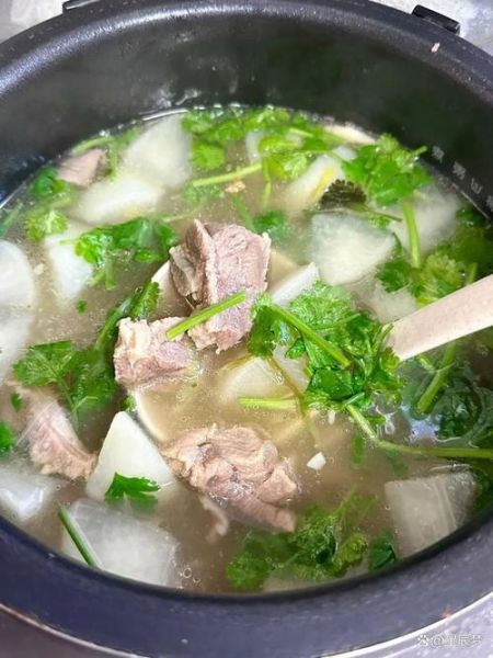 清炖羊肉汤怎么做_清炖羊肉汤的做法步骤-第1张图片-山城妙识