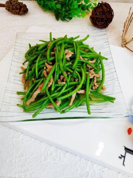 芦蒿怎么炒_芦蒿炒什么好吃-第2张图片-山城妙识