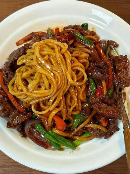 正宗牛肉意面酱汁怎么做_牛肉意面酱汁配方-第2张图片-山城妙识