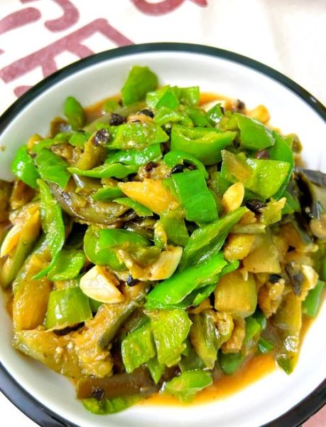 炒茄子怎么做好吃_炒茄子需要焯水吗-第3张图片-山城妙识