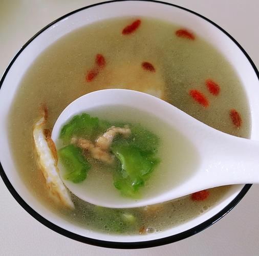 苦瓜蛋汤怎么做_苦瓜蛋汤怎么不苦-第1张图片-山城妙识 苦瓜蛋汤怎么做_苦瓜蛋汤怎么不苦-第1张图片-山城妙识