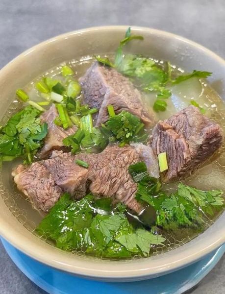 牛肉炖白萝卜怎么做_牛肉炖白萝卜需要焯水吗-第1张图片-山城妙识 牛肉炖白萝卜怎么做_牛肉炖白萝卜需要焯水吗-第1张图片-山城妙识