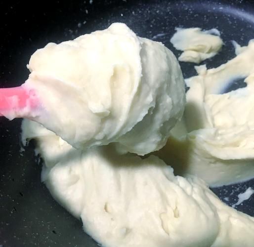 莲蓉是什么材料做的_莲蓉馅的正宗做法-第3张图片-山城妙识