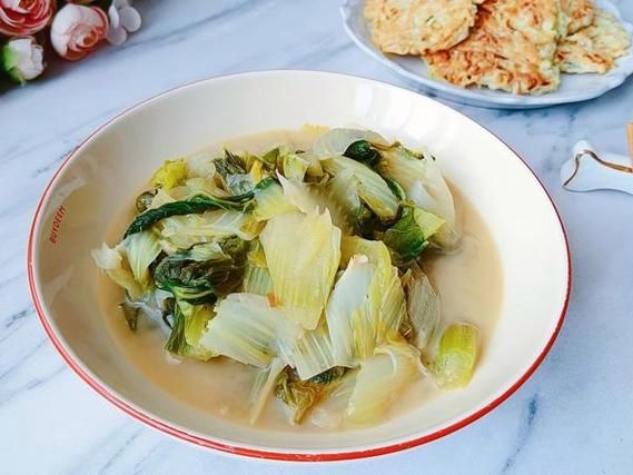 东北家常黑白菜怎么做_黑白菜用干木耳还是鲜木耳-第1张图片-山城妙识 东北家常黑白菜怎么做_黑白菜用干木耳还是鲜木耳-第1张图片-山城妙识