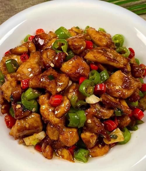 农家小炒鸡怎么做_小炒鸡先焯水还是先腌制-第2张图片-山城妙识