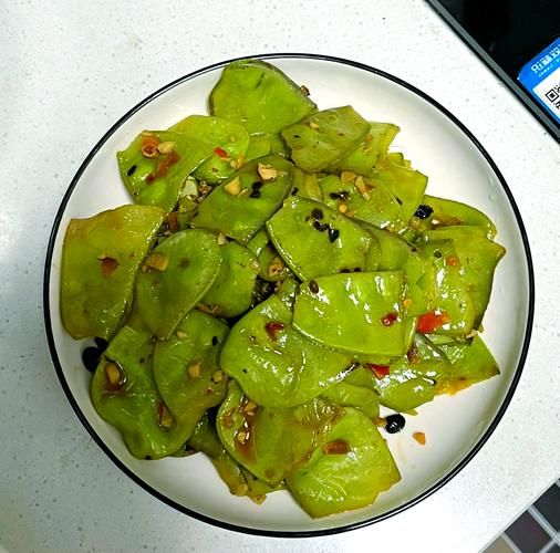清炒扁豆怎么做好吃_清炒扁豆要不要焯水-第1张图片-山城妙识