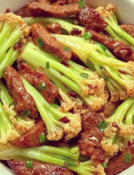 花菜炒肉丝怎么炒好吃_花菜炒肉用焯水吗-第3张图片-山城妙识