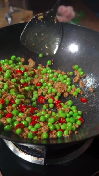 青豆苗怎么炒才好吃_青豆苗炒几分钟口感最佳-第2张图片-山城妙识