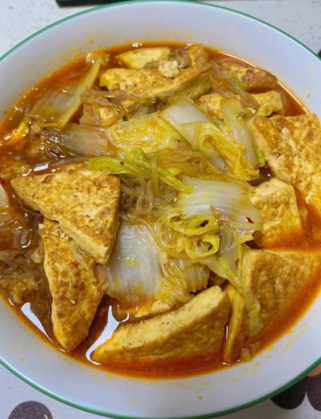 白菜豆腐粉条炖肉怎么做_家常做法步骤详解-第2张图片-山城妙识