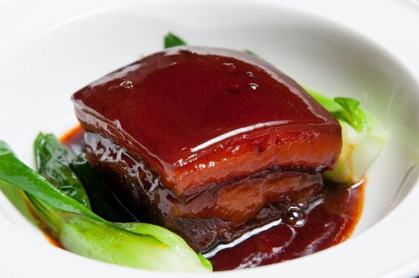 东坡肉怎么做才正宗_东坡肉用五花肉还是前腿肉-第1张图片-山城妙识 东坡肉怎么做才正宗_东坡肉用五花肉还是前腿肉-第1张图片-山城妙识