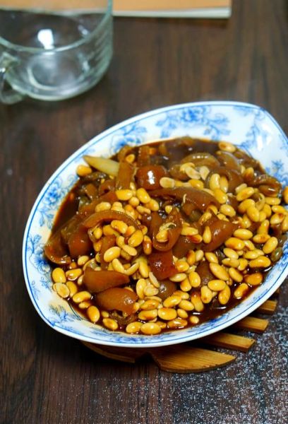 猪皮和什么菜炖最好吃_经典搭配推荐-第1张图片-山城妙识