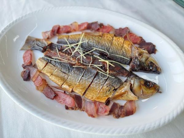 晒干的腌鱼怎么做好吃_晒干的腌鱼怎么蒸不腥-第1张图片-山城妙识 晒干的腌鱼怎么做好吃_晒干的腌鱼怎么蒸不腥-第1张图片-山城妙识