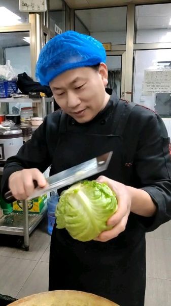 包菜怎么切丝_包菜切丝技巧-第1张图片-山城妙识 包菜怎么切丝_包菜切丝技巧-第1张图片-山城妙识