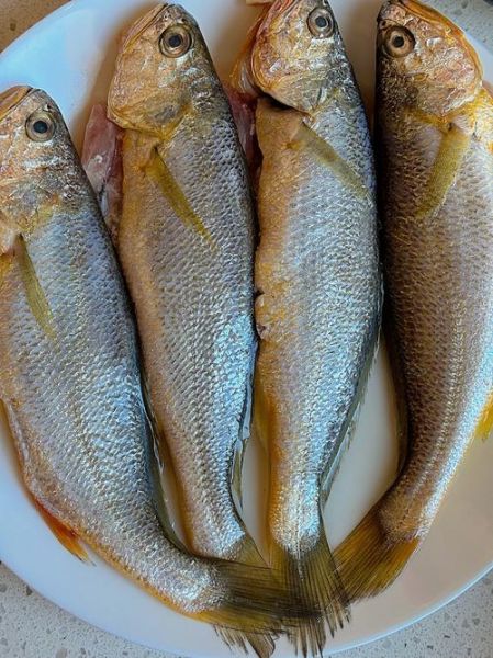 咸香黄鱼怎么做好吃_咸黄鱼的家常做法-第1张图片-山城妙识