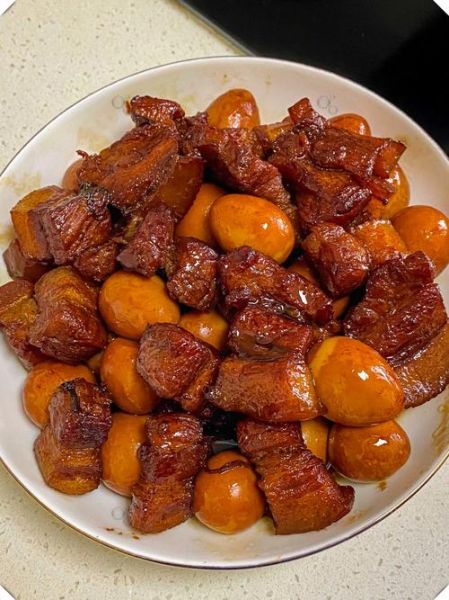 焖五花肉的家常做法_五花肉怎么炖才软烂-第2张图片-山城妙识