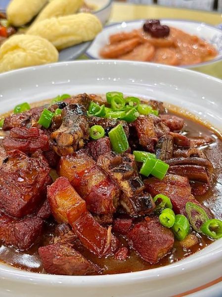 红烧肉烧黄鳝怎么烧_红烧肉烧黄鳝的做法窍门-第1张图片-山城妙识