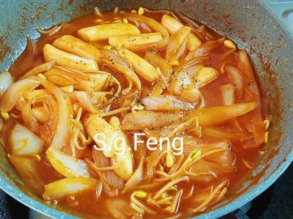 韩国泡菜炒年糕怎么做_正宗韩式辣炒年糕步骤-第3张图片-山城妙识