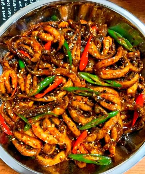 鱿鱼丝怎么炒好吃又简单_家常鱿鱼丝炒法-第3张图片-山城妙识