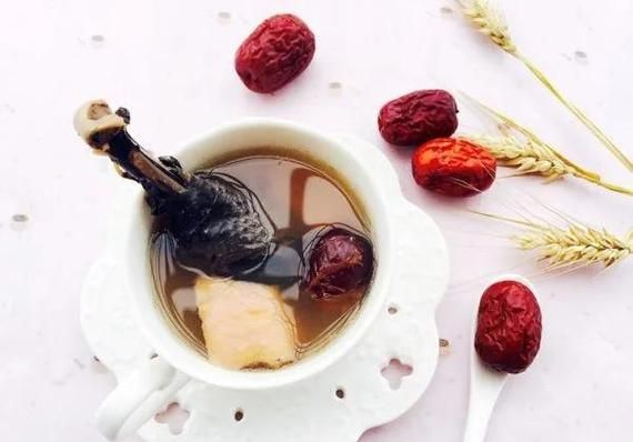 榴莲红枣汤的做法_榴莲红枣汤的功效与禁忌-第3张图片-山城妙识