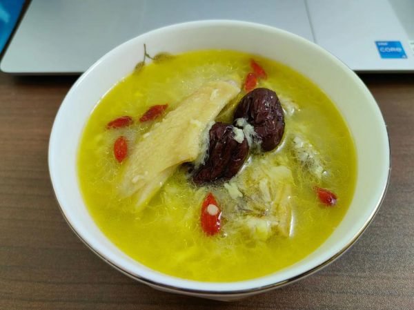 榴莲红枣汤的做法_榴莲红枣汤的功效与禁忌-第1张图片-山城妙识